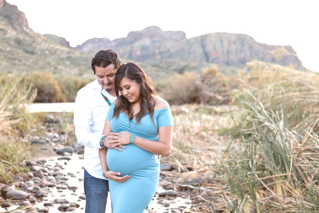 5 Tips On What To Wear For Your Maternity Session ...